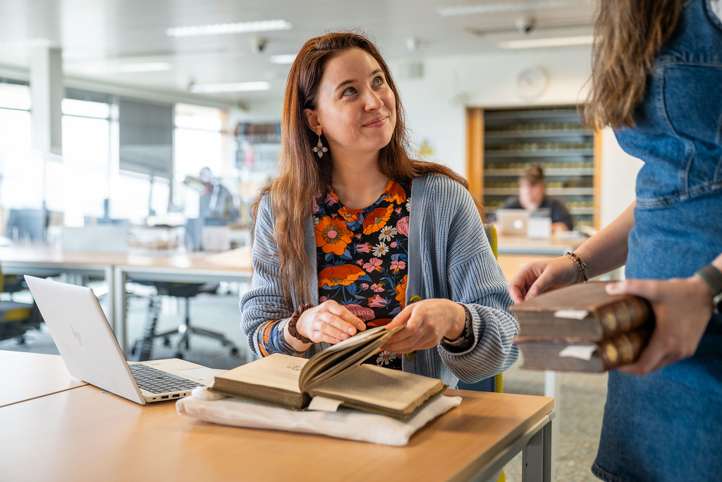 Accessing Special Collections | Library | Library